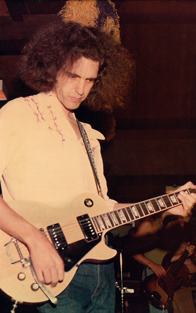 Photos Tom Phillips Guitar
